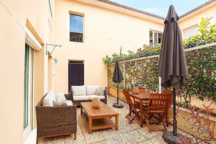 Appartement à vendre - Libourne, Centre-ville, Bastide, Gare - 3 pièces - 2 chambres