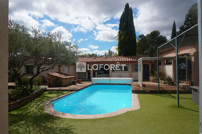 Maison à vendre - Garéoult - 6 pièces - 4 chambres