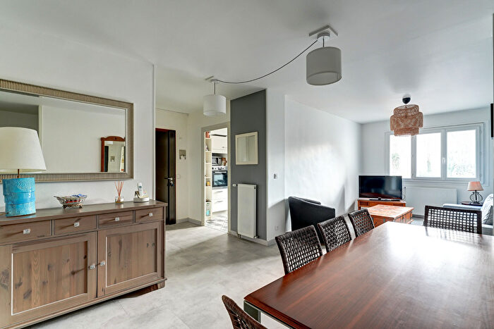 Appartement à vendre - Villeurbanne, Zola, Pressence - 3 pièces - 2 chambres