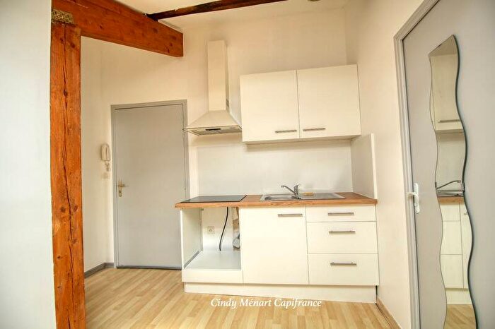 Appartement à louer - Bouzonville - 2 pièces - 1 chambre