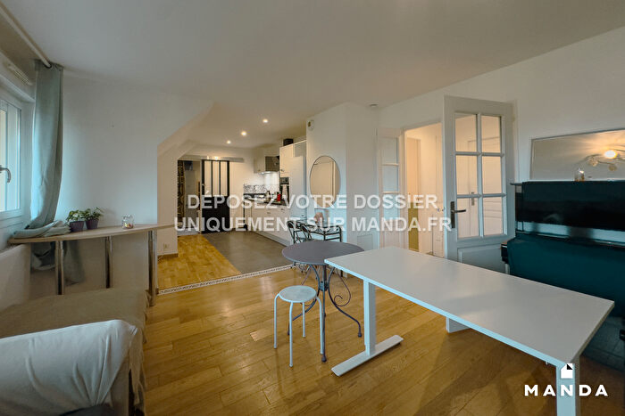 Appartement à louer - Pontoise, Hermitage - 4 pièces - 2 chambres