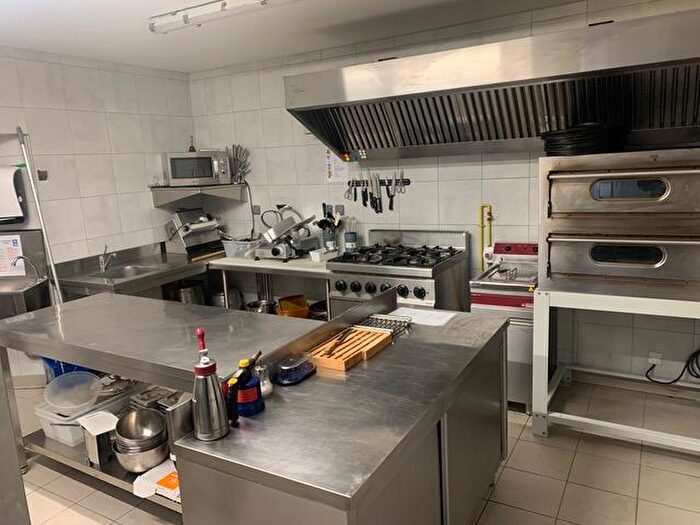 Maison à vendre - Serverette - 6 pièces - 5 chambres