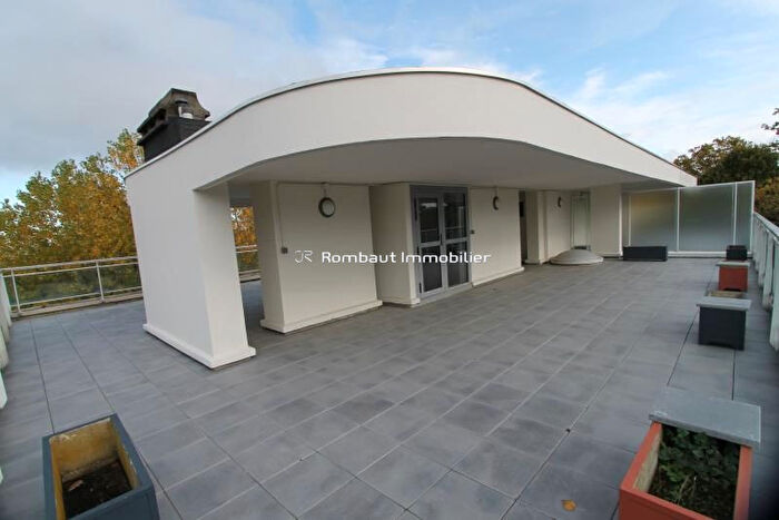 Appartement à louer - La Celle-Saint-Cloud, Le Bourg - 5 pièces - 3 chambres