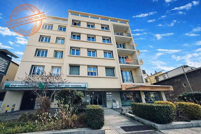 Appartement à louer - Centre, Champagne-au-Mont-dOr - 3 pièces - 2 chambres