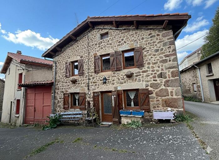 Maison à vendre - Bas-en-Basset - 4 pièces - 3 chambres