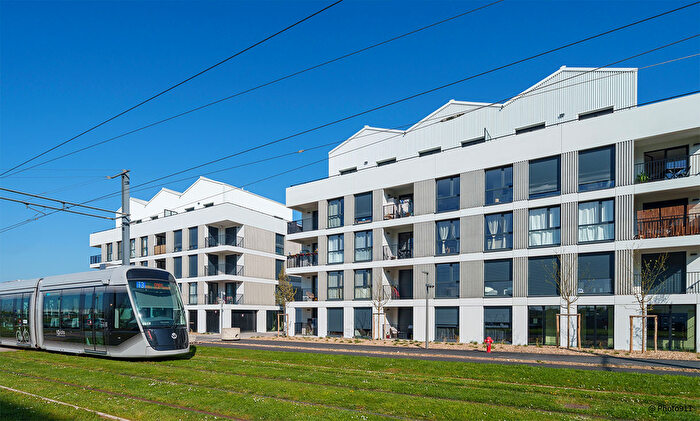 Appartement à vendre - Fleury-sur-Orne - 4 pièces - 3 chambres