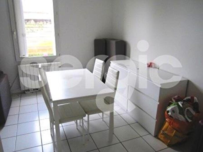 Appartement à louer - Pontoise, Saint-Martin - 1 pièce
