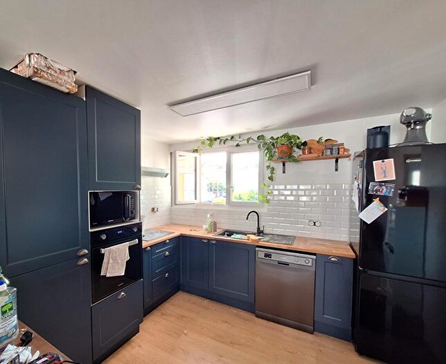 Appartement à louer - Clermont-Ferrand, Cotes de Clermont - 2 pièces - 1 chambre