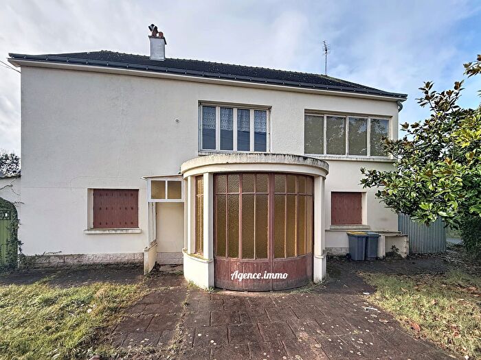 Maison 5 pièces à vendre à Nazelles-Négron