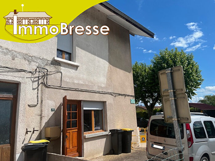 Appartement 2 pièces à Saint-Trivier-de-Courtes, à louer