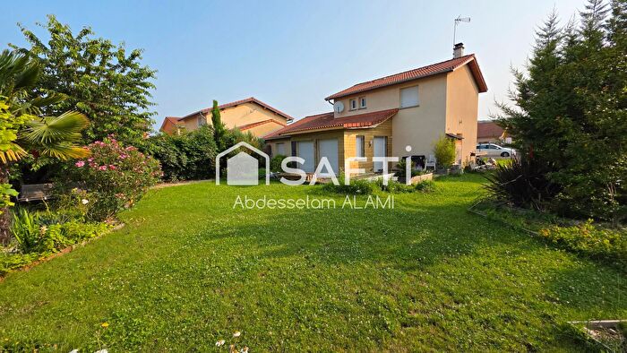 Maison à vendre - Ambérieu-en-Bugey, Centre-ville - 7 pièces - 4 chambres