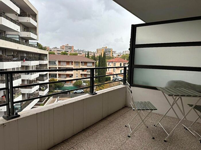 Appartement à louer - Marseille e , La Pomme - 2 pièces - 1 chambre