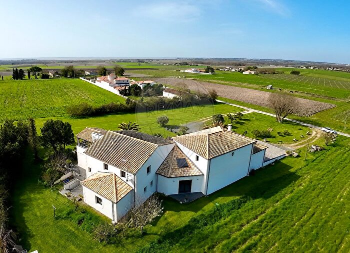 Maison à vendre - Meschers-sur-Gironde - 8 pièces - 5 chambres