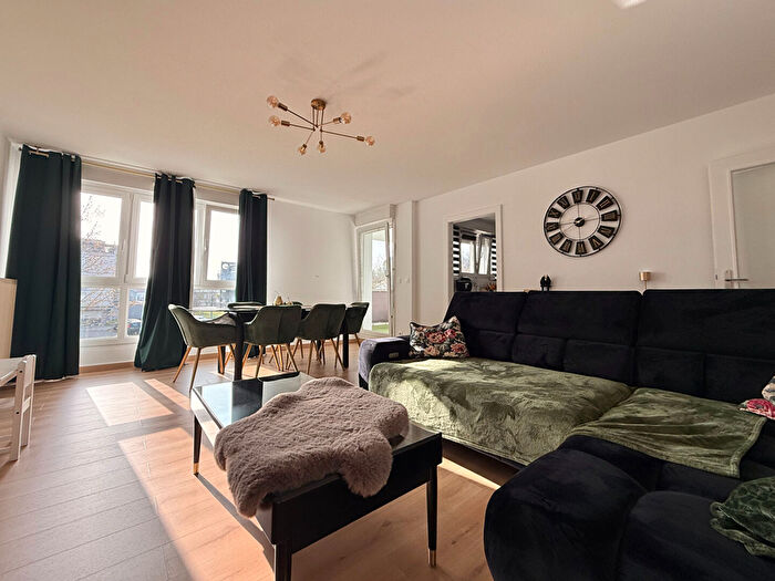 Appartement à vendre - Thann - 4 pièces - 2 chambres