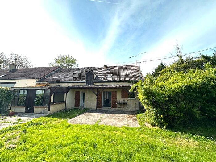 Maison 2 pièces à Rouvres-les-Bois, à vendre