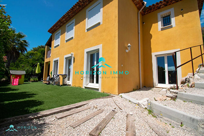 Appartement à louer - Cagnes-sur-Mer, Le Vallon des Vaux, La Campanette, Montaleigne - 3 pièces - 2 chambres