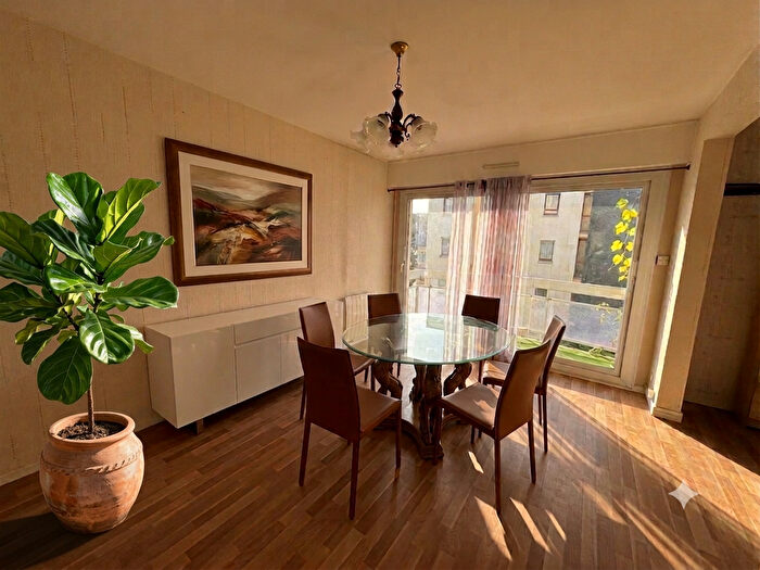 Appartement 4 pièces à Vannes, Centre-ville, Le Port, à vendre