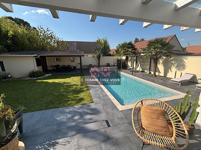 Maison à vendre - Santeny - 7 pièces - 4 chambres