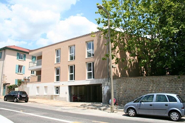 Champagne-au-Mont-d'Or : Appartement 4 pièces à louer