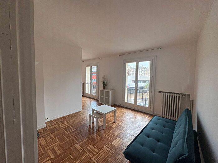 Appartement à louer - Ourcq-Hoche, Pantin - 4 pièces - 2 chambres