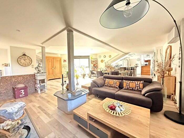 Appartement à vendre - Colmar, Sainte-Marie - 6 pièces - 3 chambres