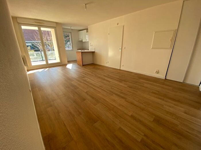 Appartement à louer - Mantes-la-Jolie, Gassicourt - 2 pièces - 1 chambre