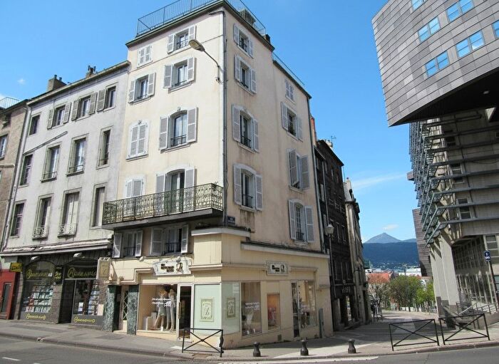 Appartement à louer - Clermont-Ferrand, Jaude, Fontgiève Saint-Alyre - 2 pièces - 1 chambre