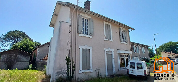 Maison 4 pièces à vendre à Saint-Julien-en-Born