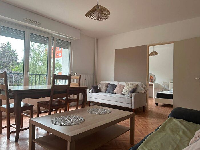 Nord Est, Lingolsheim : Appartement 4 pièces à louer