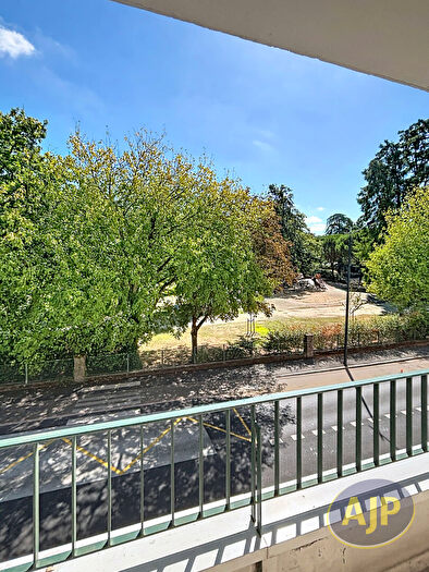 Nantes, Saint-Clément, Jardin des plantes, Caserne Lamoricière : Appartement 3 pièces à louer
