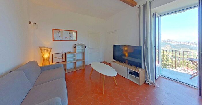 Appartement à louer - Barbaggio - 2 pièces - 1 chambre