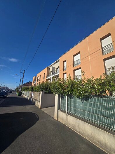 Villenave-d'Ornon, Le Pont de la Maye, Canteloup, Madère, Le Béquet : Appartement 2 pièces à louer