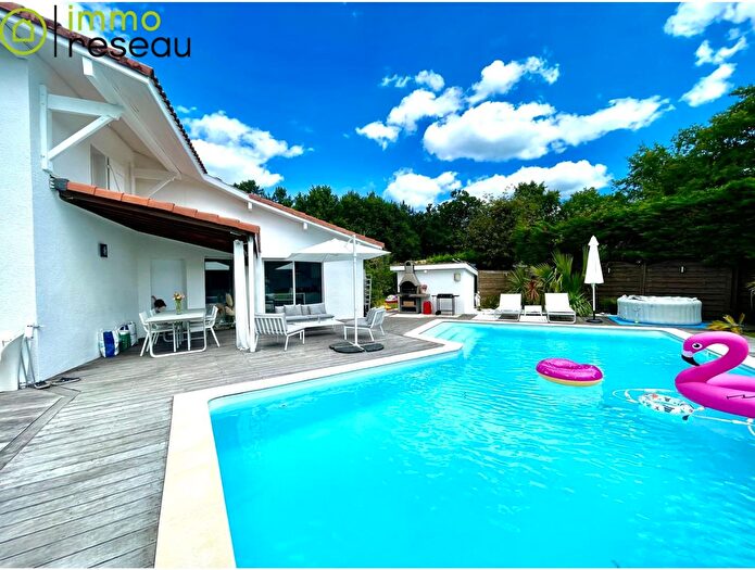 Maison à vendre - Mios - 7 pièces - 5 chambres