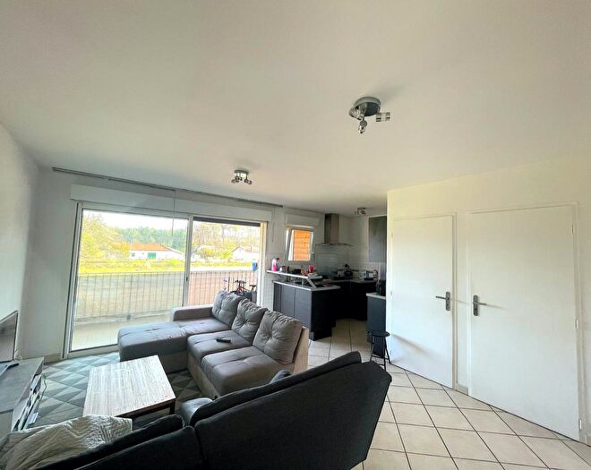 Maisons à vendre et appartements à louer - 1