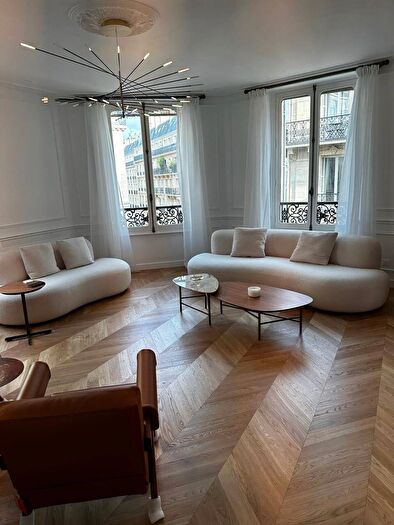 Appartement à louer - Saint Philippe du Roule, Paris ème arrondissement - 5 pièces - 3 chambres