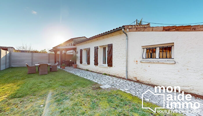 Maison 4 pièces à louer à Fargues-Saint-Hilaire