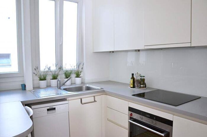Appartement 2 pièces à Dupleix-Motte Picquet, Paris 15ème arrondissement, à louer