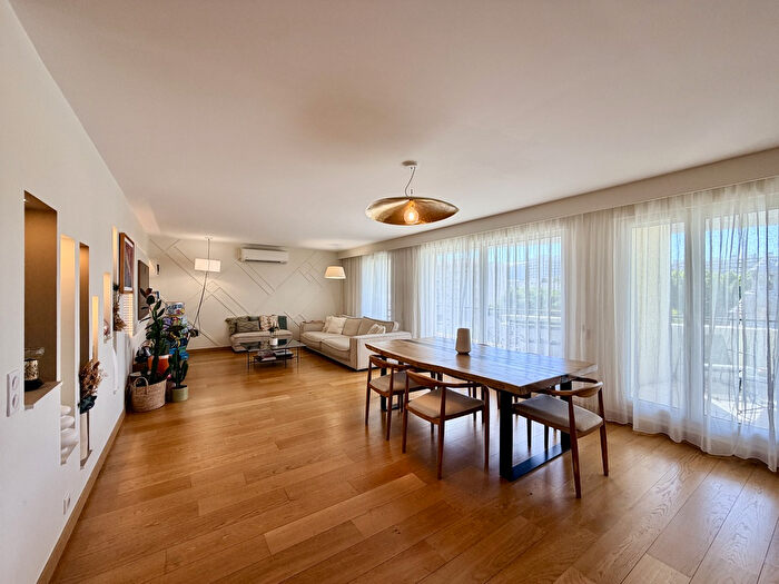 Appartement 4 pièces à vendre à Marseille 8ème, Saint-Giniez