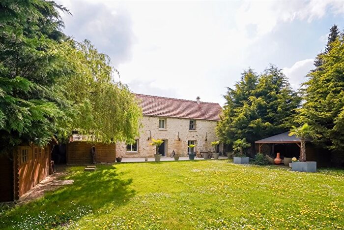 Maison à vendre - Théméricourt - 9 pièces - 7 chambres