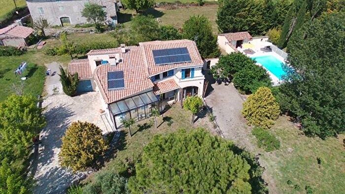 Maison à vendre - Saint-Hippolyte-du-Fort - 8 pièces - 4 chambres