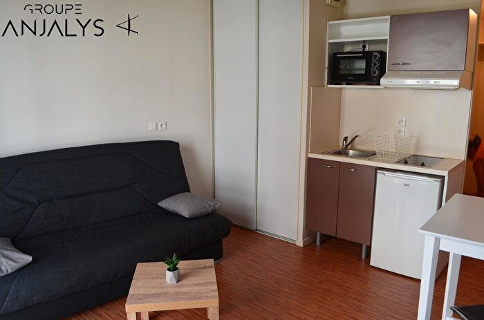Villeurbanne, Charmettes - Appartement 1 pièce à louer
