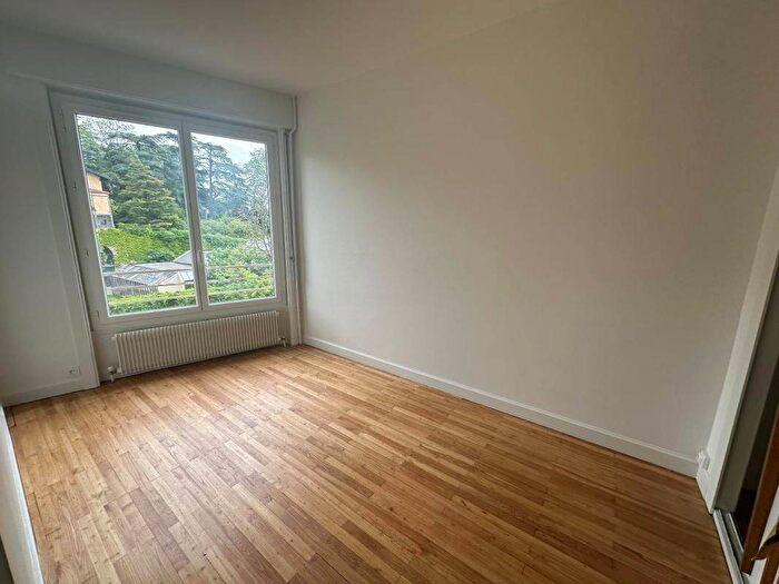 Appartement à louer - Centre Nord, Oullins - 5 pièces - 4 chambres