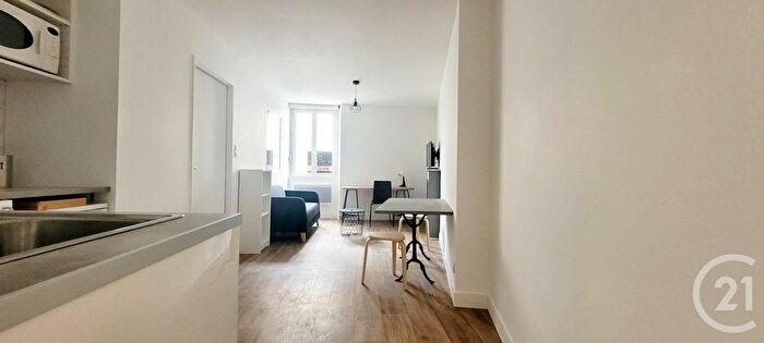 Appartement à louer - Alès, Centre-ville - 1 pièce