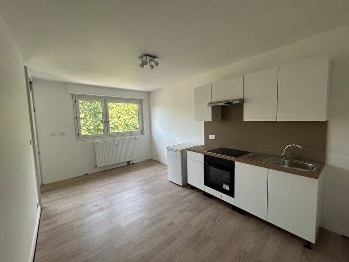 Montbrison, Centre-ville - Appartement 1 pièce à louer