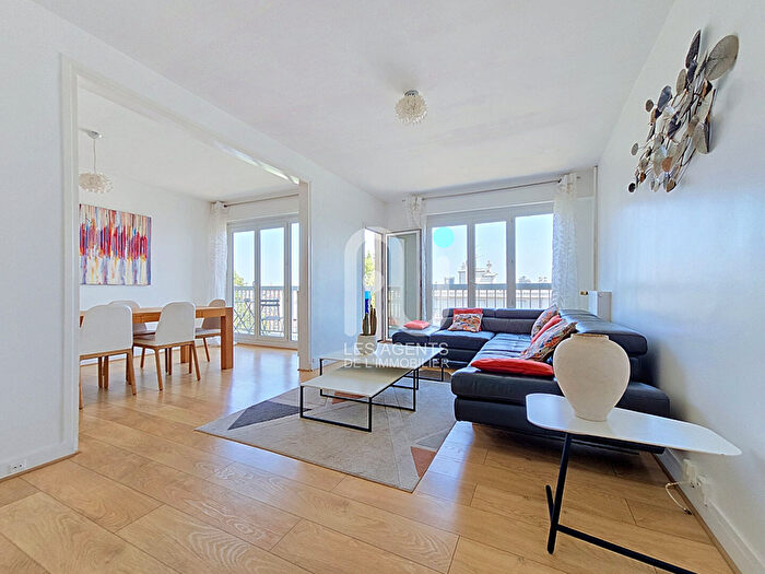 Appartement 4 pièces à Asnières-sur-Seine, Gresillons, Voltaire, à vendre