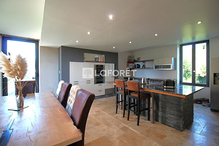 Maison à vendre - Chapdeuil - 6 pièces - 5 chambres