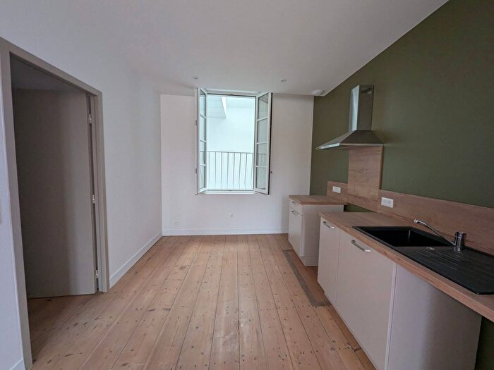 Appartement à louer - Castillon-la-Bataille - 2 pièces - 1 chambre