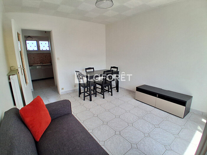 Vitry-sur-Seine, Gare, Jean-Jaurès - Appartement 2 pièces à louer
