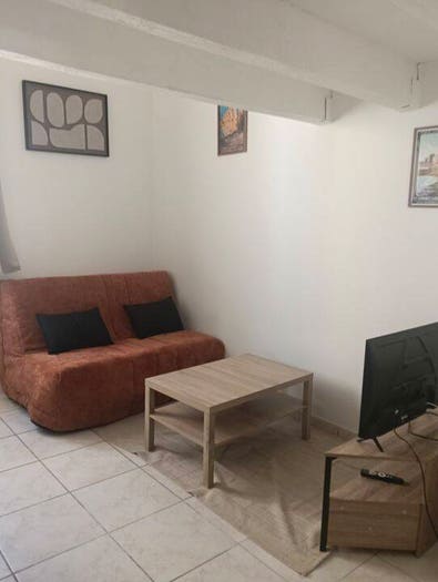 Appartement 1 pièce à louer à Camplanier, Nîmes