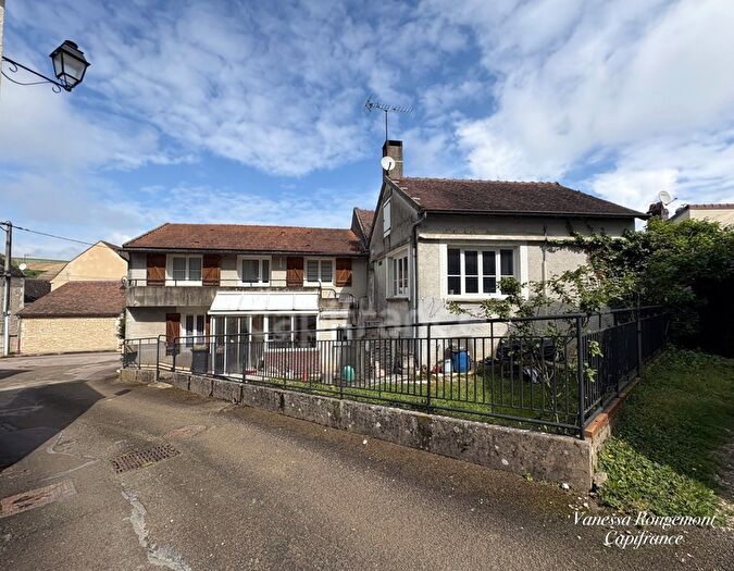 Maison à vendre - Courgis - 5 pièces - 4 chambres